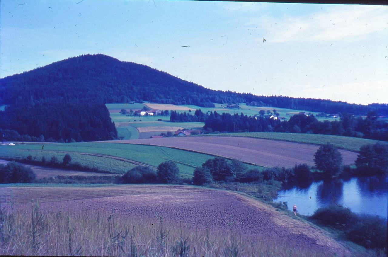 Blick vom Freudensee zum Staffelberg